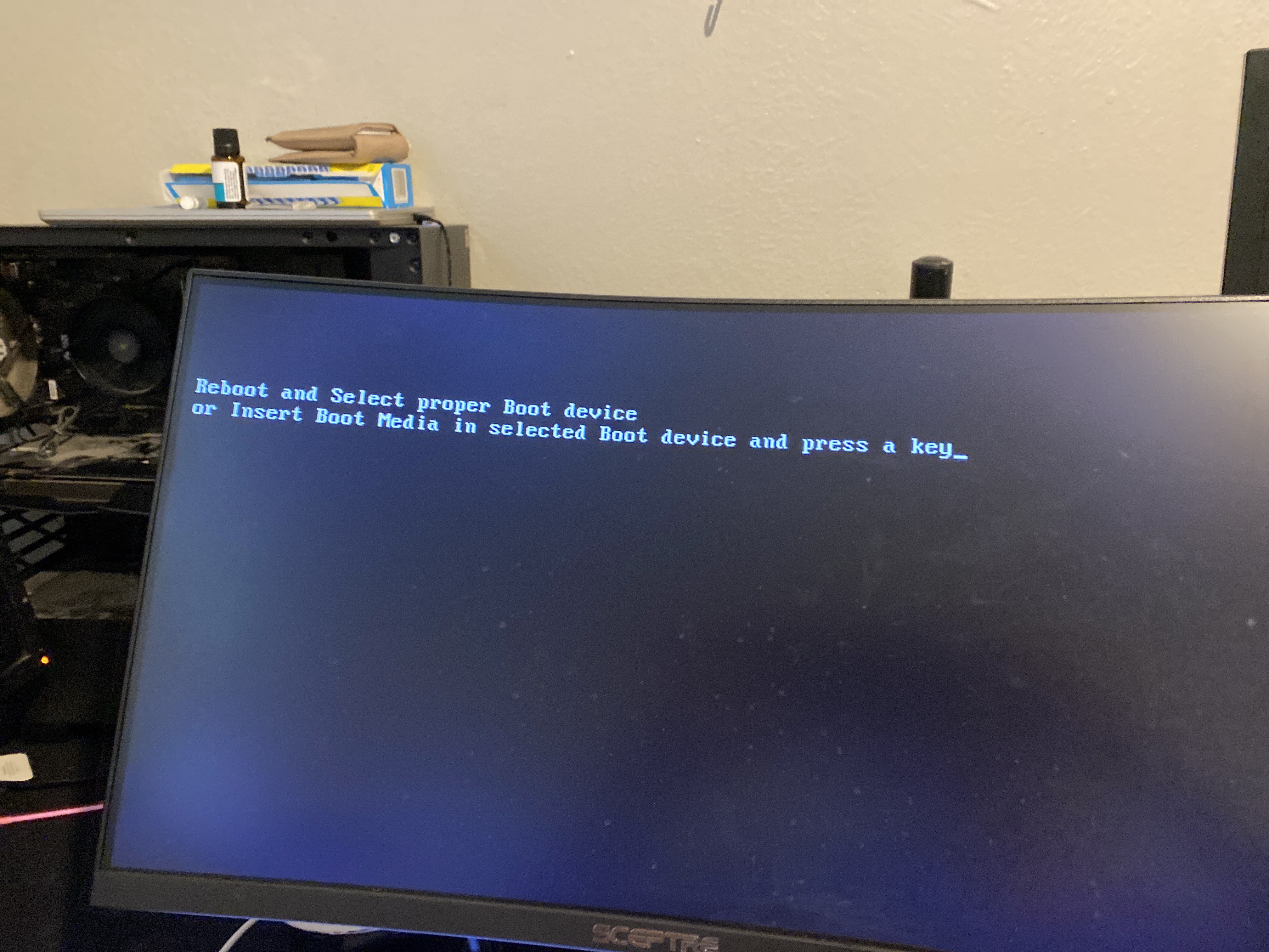 Van : Restriction - enable secure boot - VALORANT
